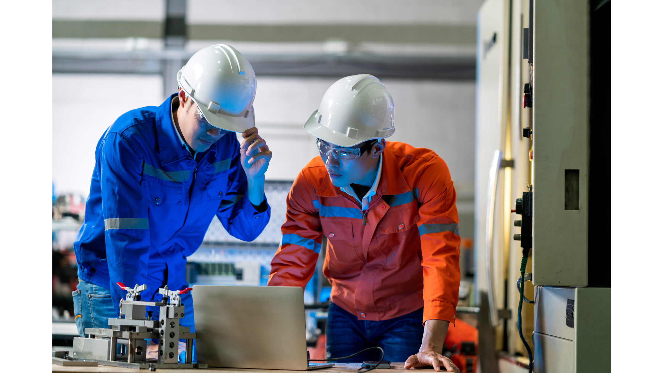 Streamline Production: IT Strategy for Manufacturing